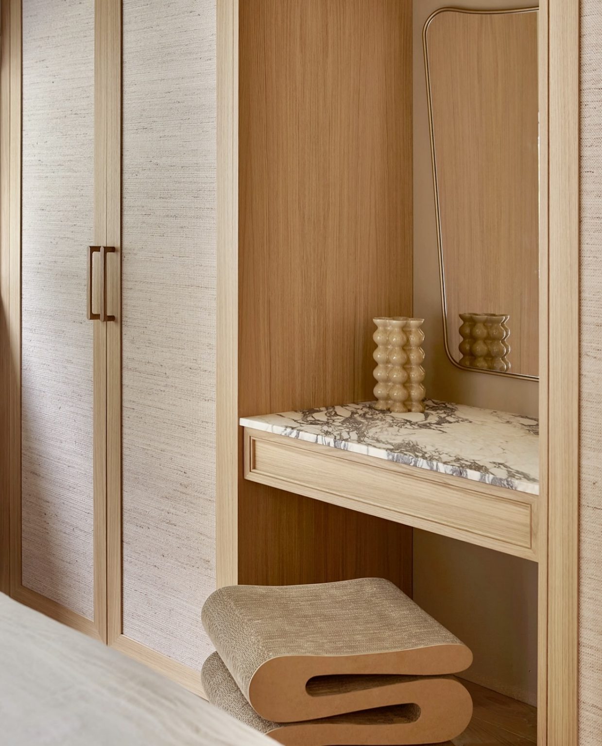 30 Vanity Ideas Bedroom 2026: Stylish, Modern and Small-Space Friendly ...