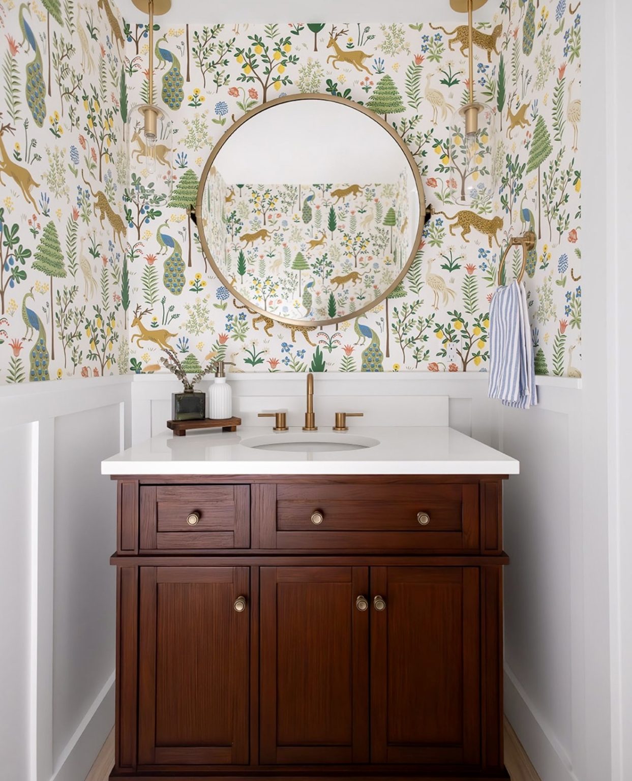 35 Powder Room Ideas 2026: Stunning Small-Space Designs With Moody ...