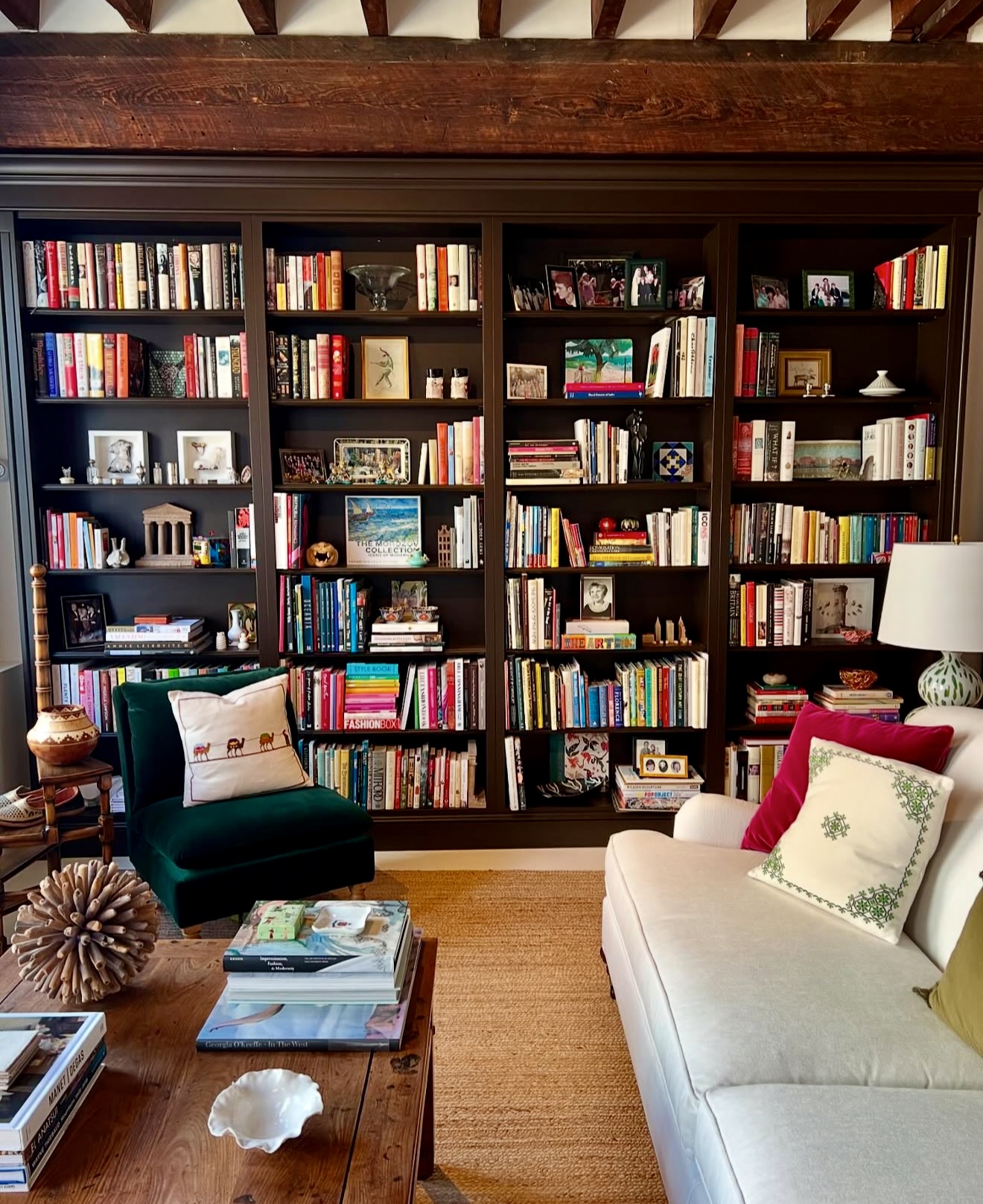 35 Bookshelf Styling 2026 Ideas to Transform Your Living Room with ...
