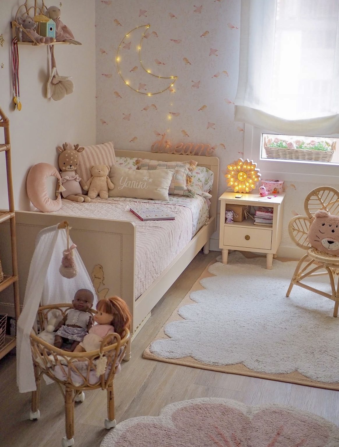 30 Teen Girl Bedroom Ideas 2026: Aesthetic Makeovers, Chic Designs And ...