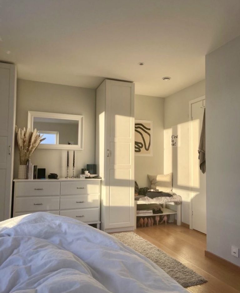 25 Clean Room Aesthetic 2026 Ideas For Cozy Minimalist Decor, Soft ...