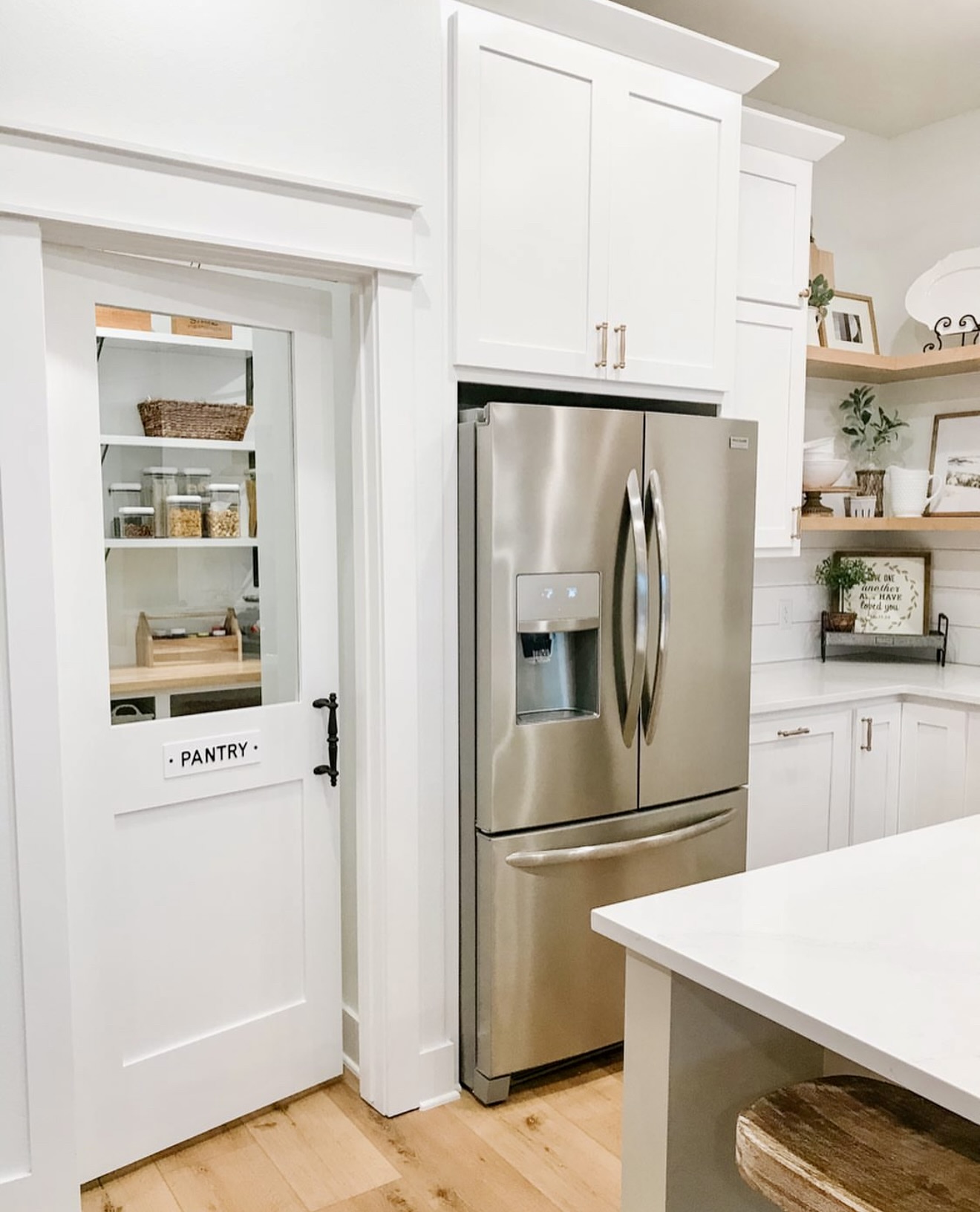 30 Pantry Door 2026 Ideas for Modern, Rustic, French, Hidden, Sliding ...