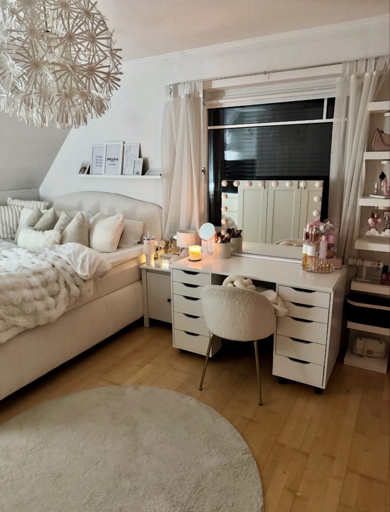 25 Clean Room Aesthetic 2026 Ideas For Cozy Minimalist Decor, Soft ...